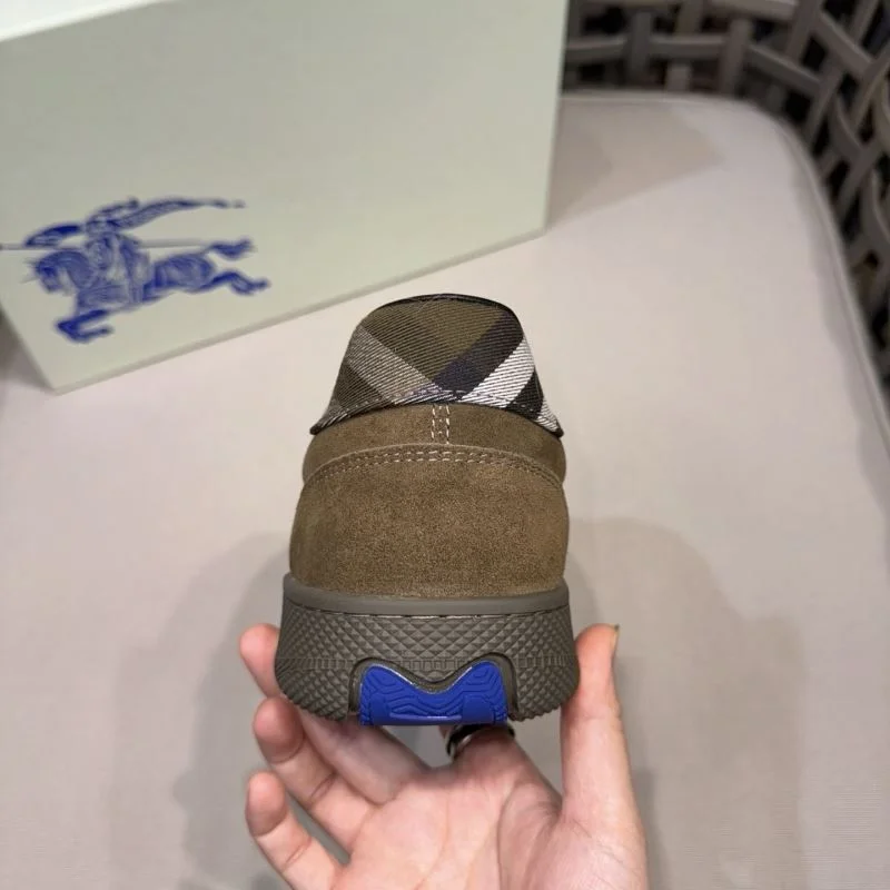 Low-cost Burberry Low Shoes