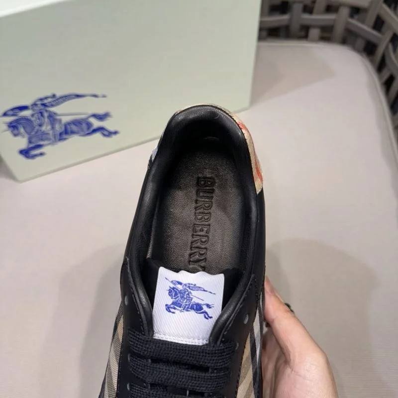 Indistinguishable Burberry Low Shoes