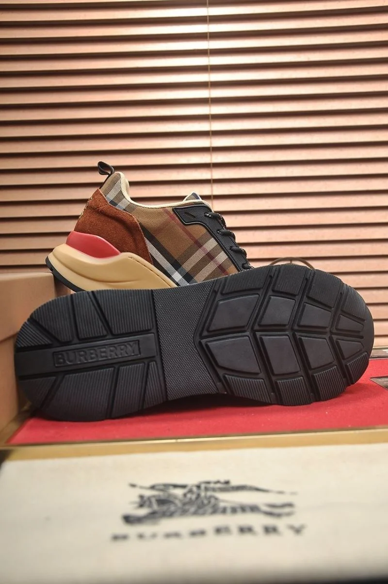 High accuracy Burberry Low Shoes