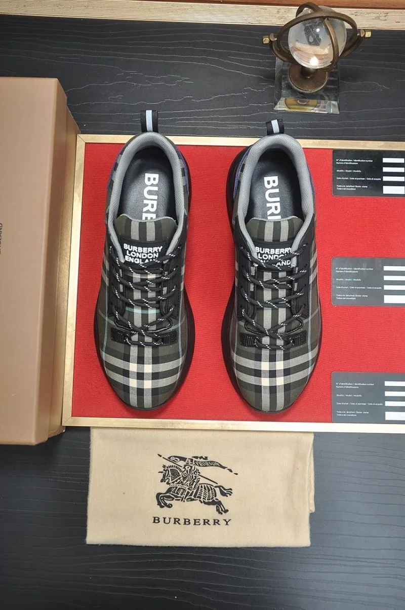 High fidelity Burberry Low Shoes