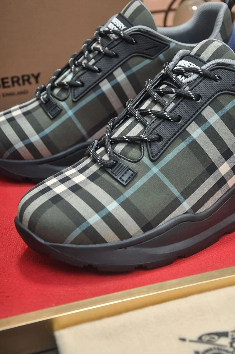 High fidelity Burberry Low Shoes