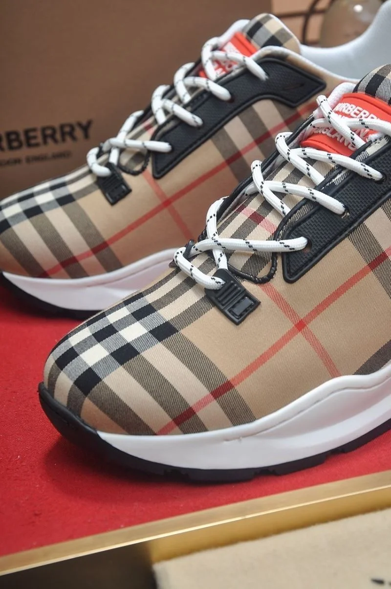 Mirror quality Burberry Low Shoes