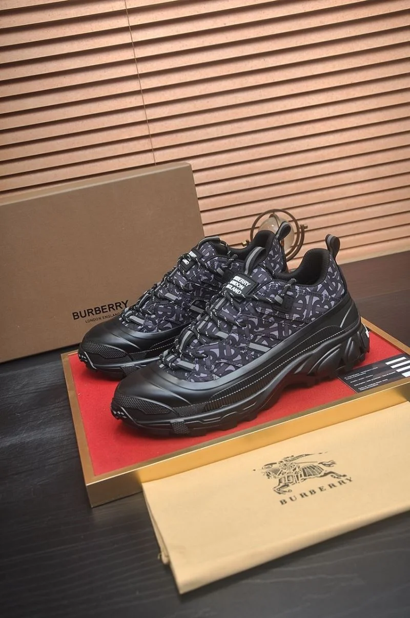 Real Burberry Low Shoes