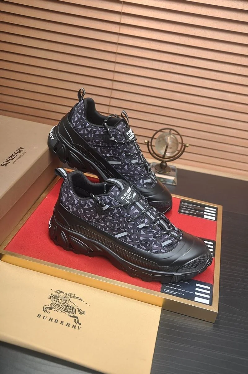 Real Burberry Low Shoes