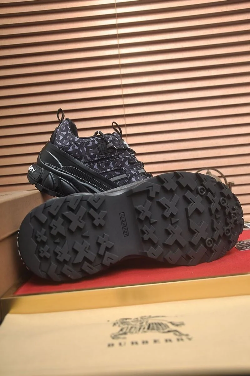 Real Burberry Low Shoes
