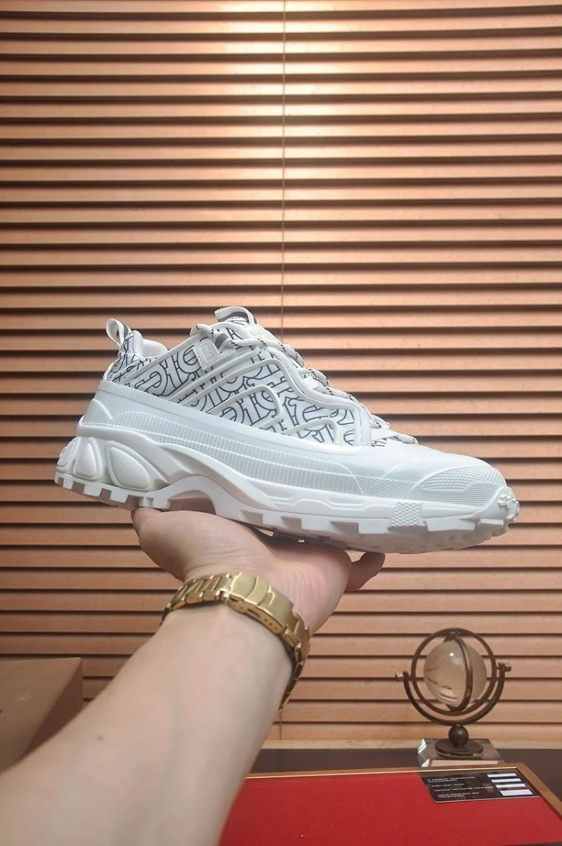 Burberry Low Shoes