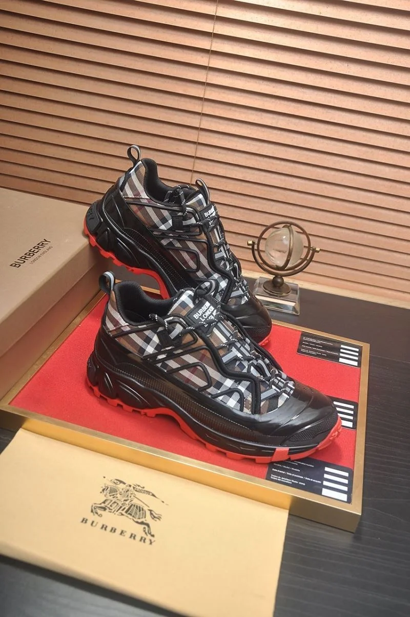 Value-priced Burberry Low Shoes