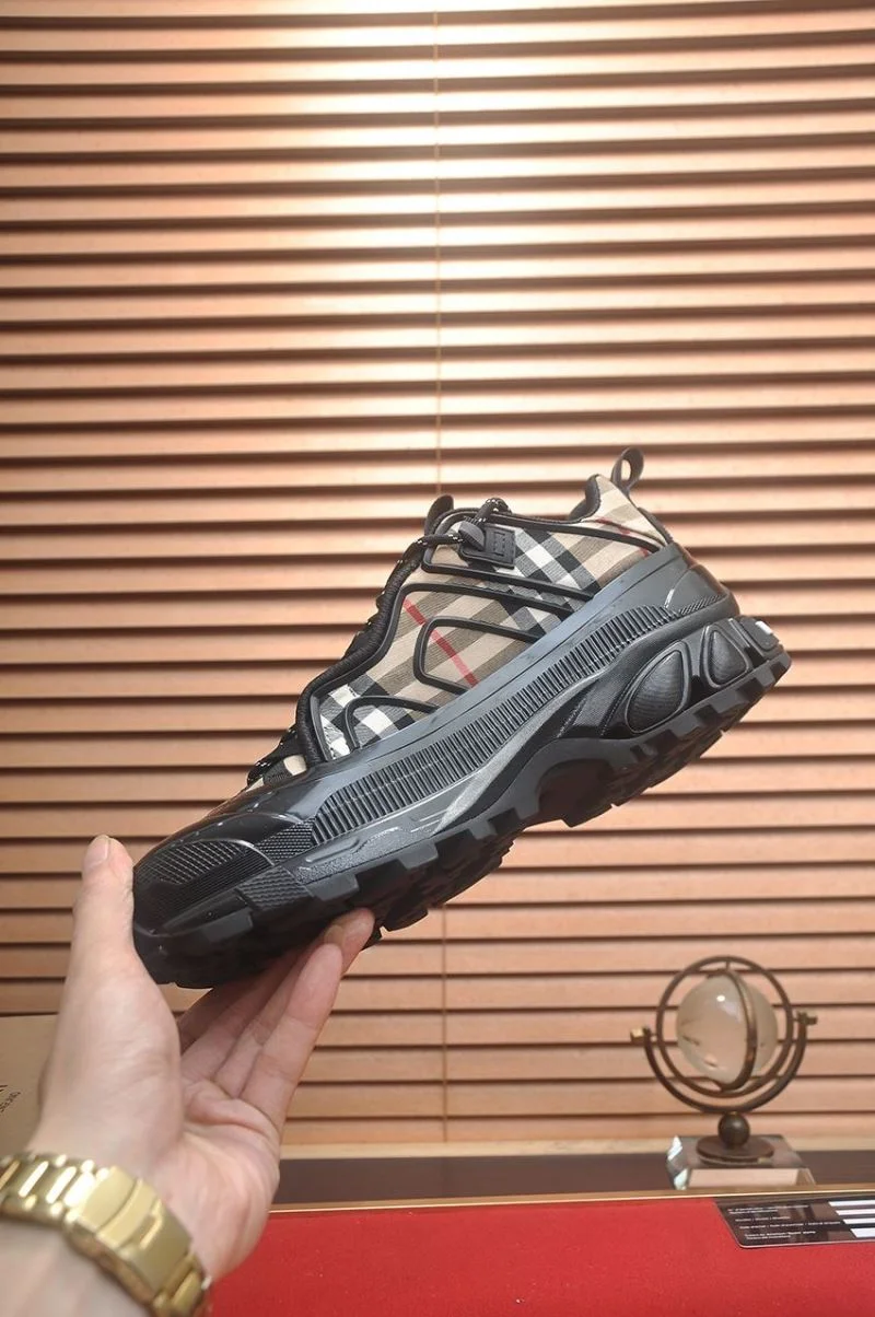 Brand-authenticated Burberry Low Shoes