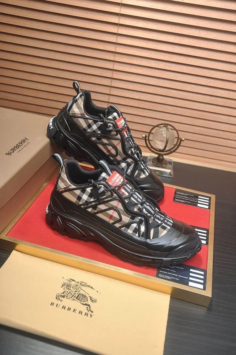Brand-authenticated Burberry Low Shoes