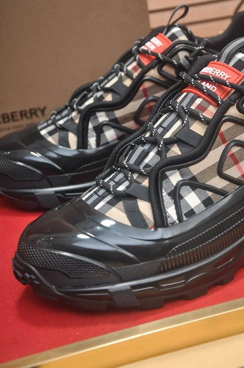 Brand-authenticated Burberry Low Shoes