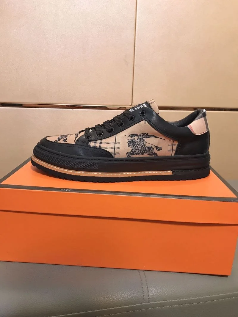 Burberry Low Shoes