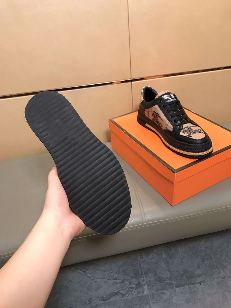 Low-cost Burberry Low Shoes