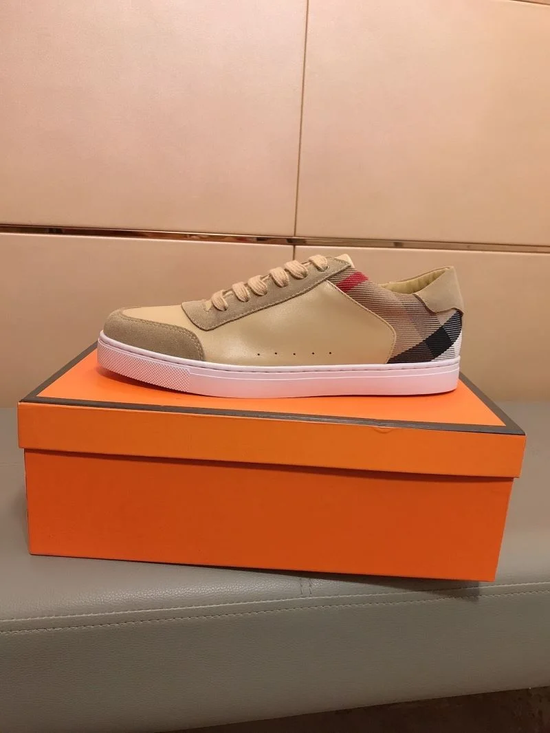 Burberry Low Shoes