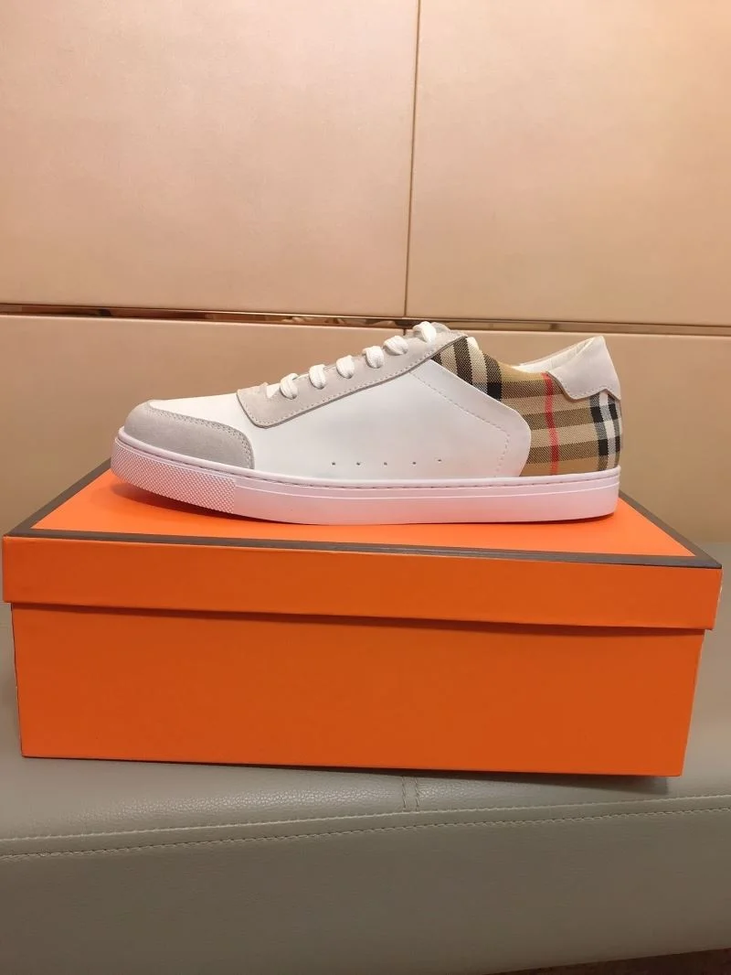 Burberry Low Shoes