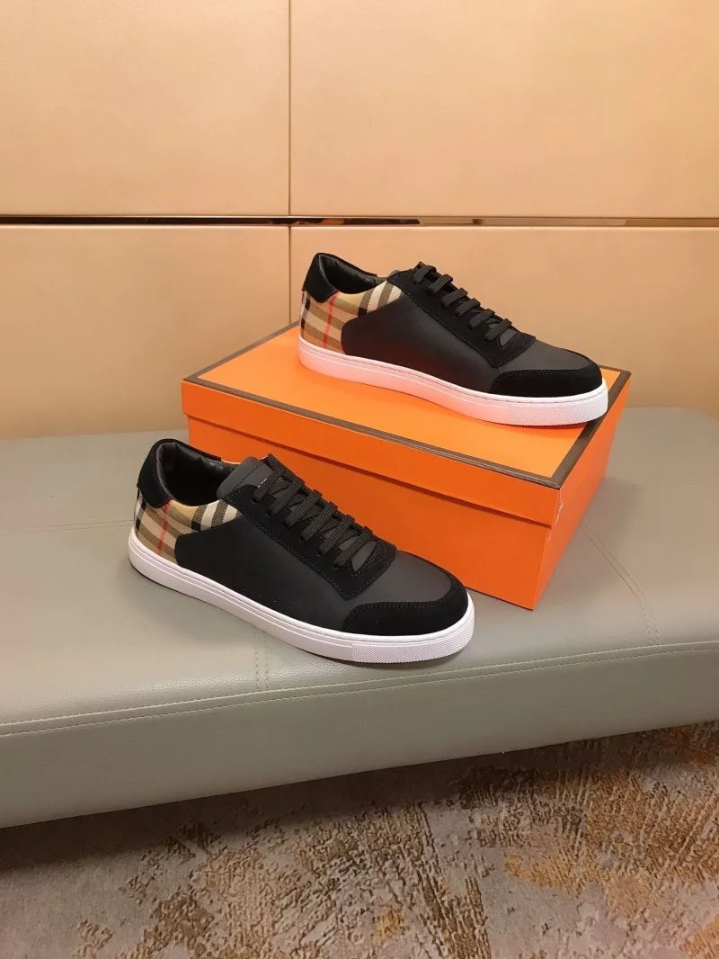 Bargain Burberry Low Shoes