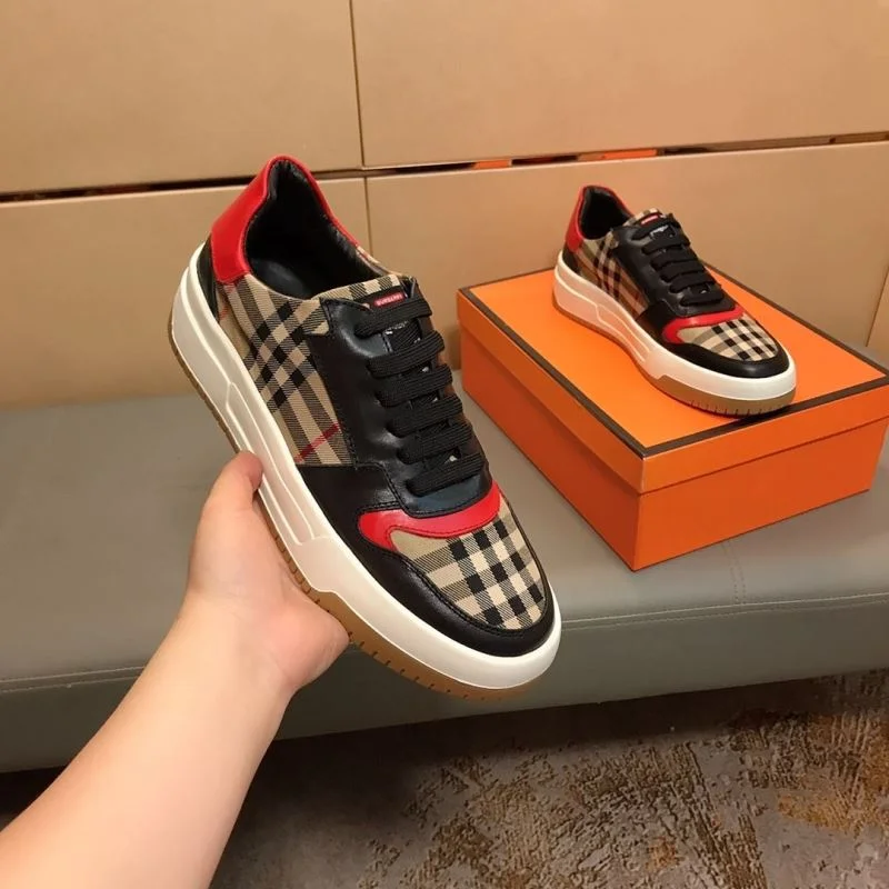 Bargain Burberry Low Shoes