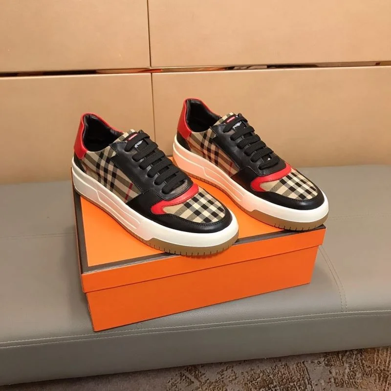 Bargain Burberry Low Shoes