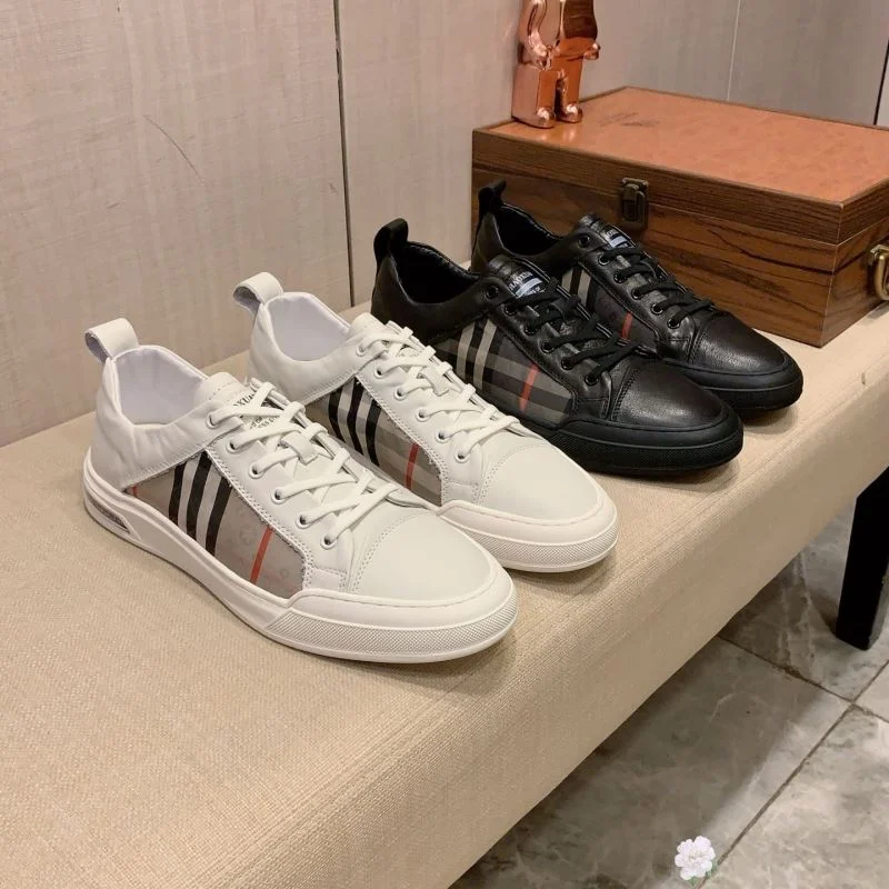 Burberry Low Shoes