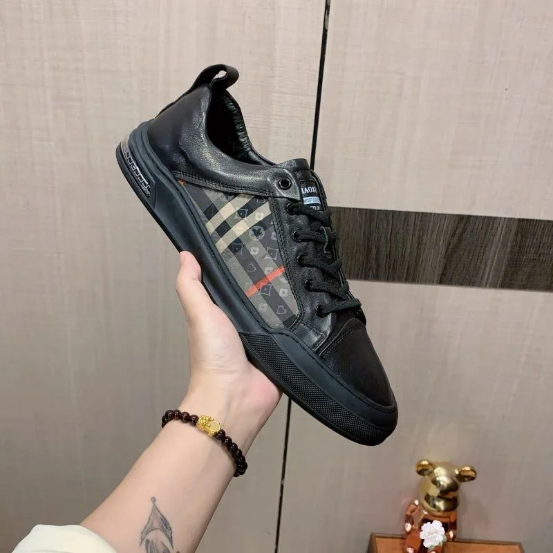 Precise copy Burberry Low Shoes