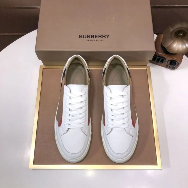 Burberry Low Shoes