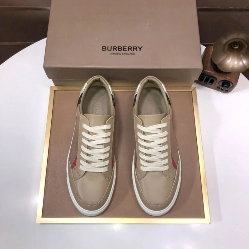 Burberry Low Shoes