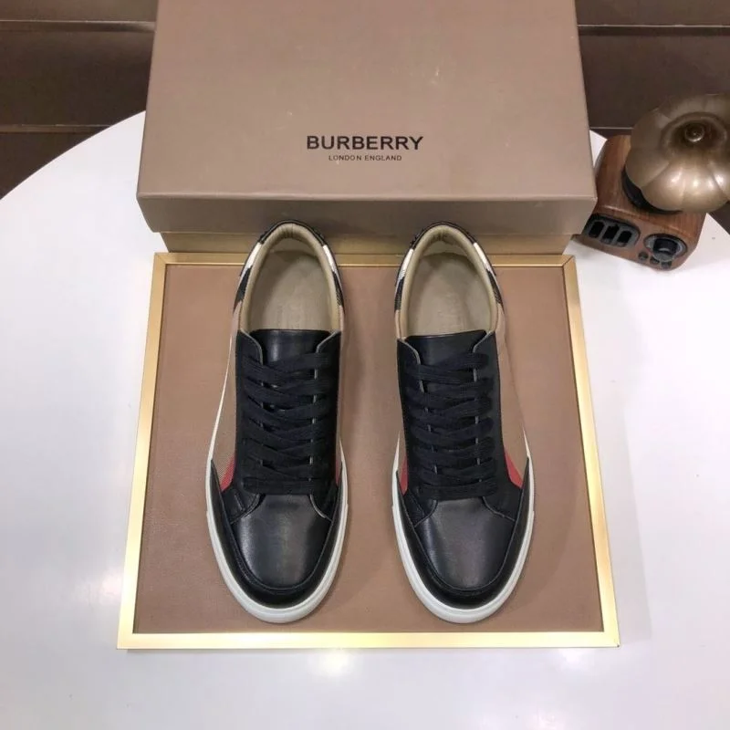Burberry Low Shoes