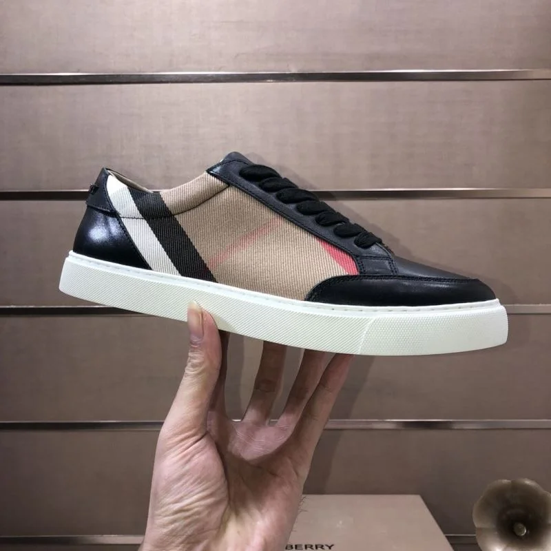 Low-cost Burberry Low Shoes