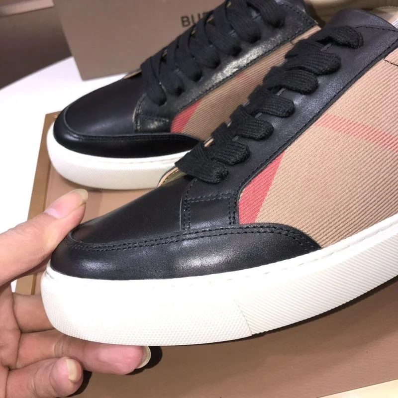 Low-cost Burberry Low Shoes