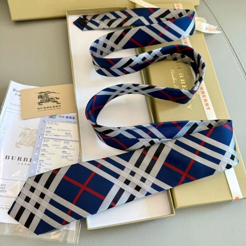 Accurate model Burberry Neckties
