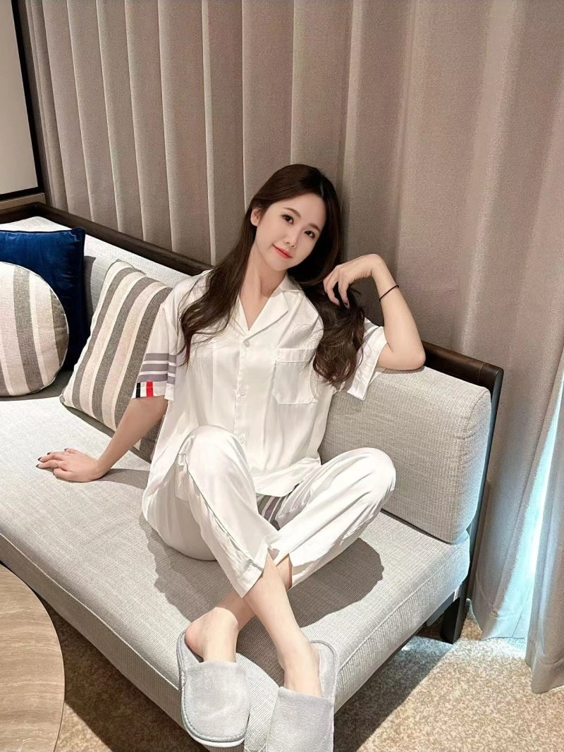 Top mirror Burberry Nightwear
