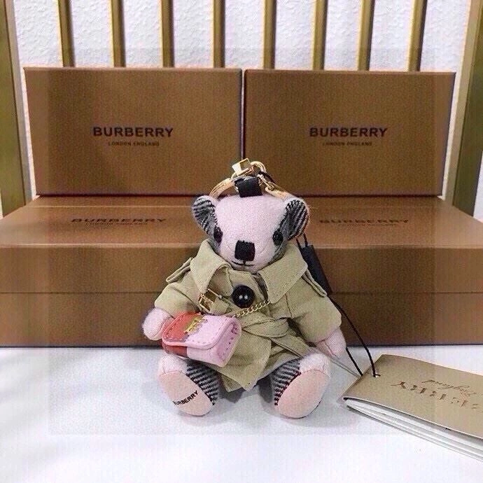 Low-cost Burberry Ornaments