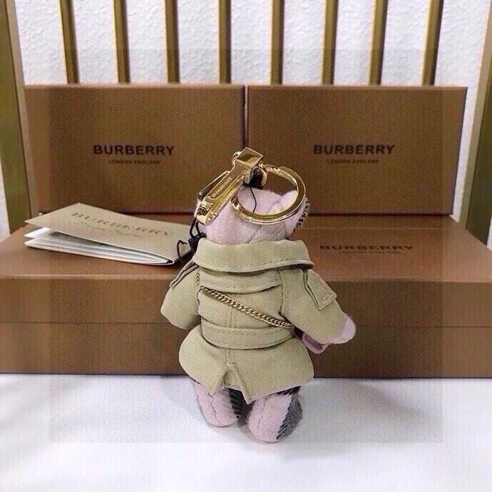 Low-cost Burberry Ornaments