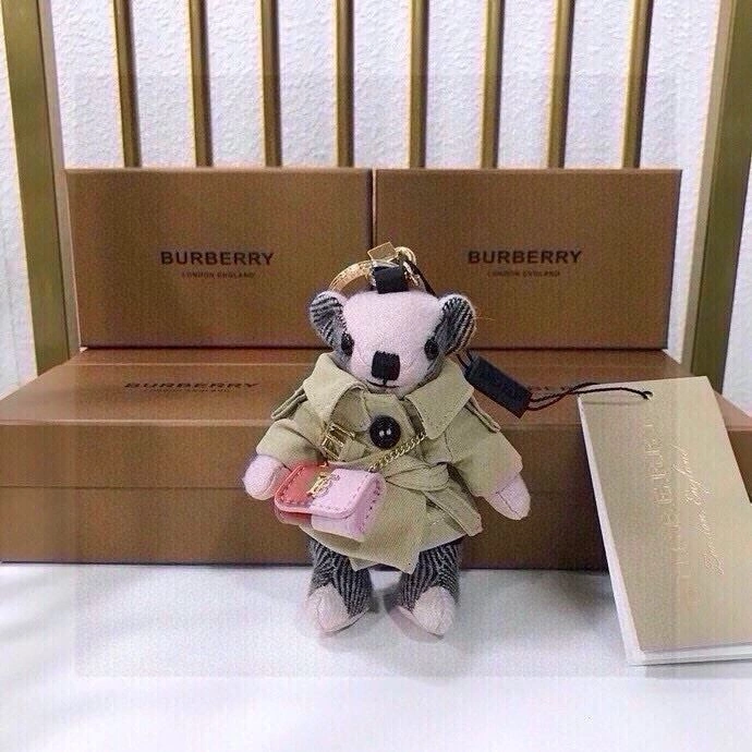 Low-cost Burberry Ornaments