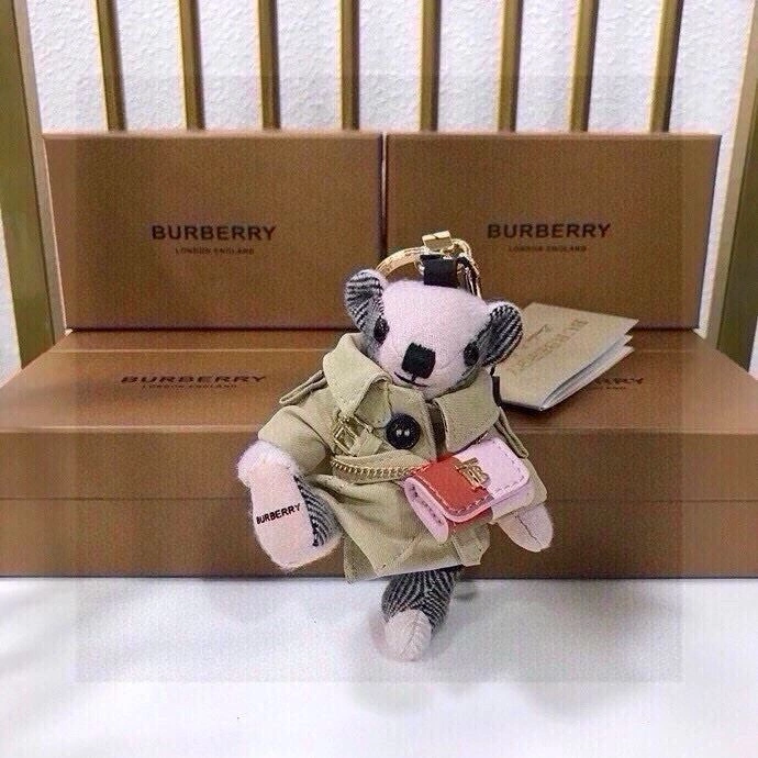 Low-cost Burberry Ornaments