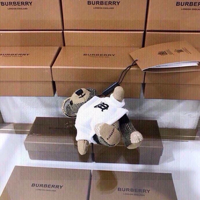 Low-cost Burberry Ornaments