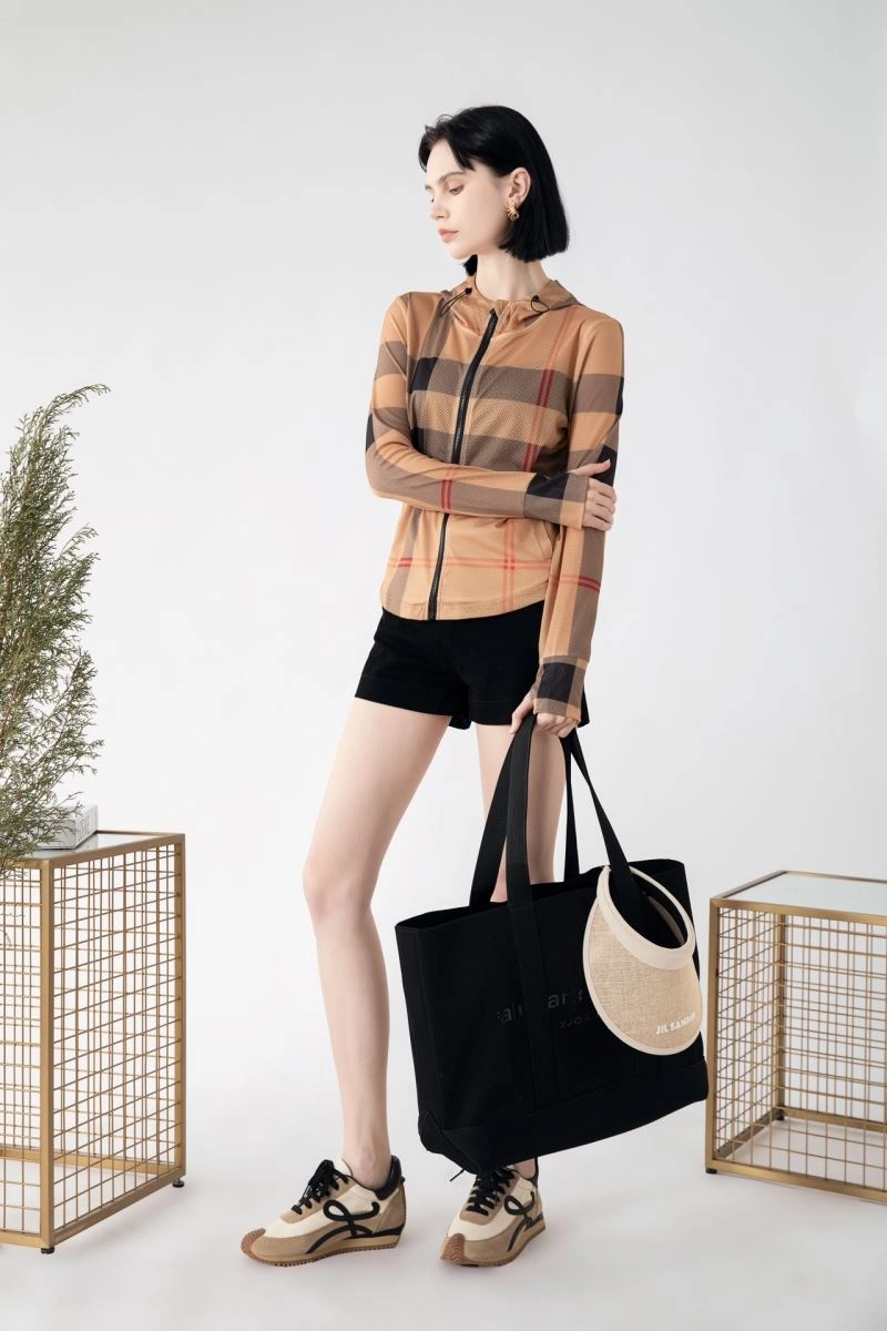 Economical Burberry Outwear