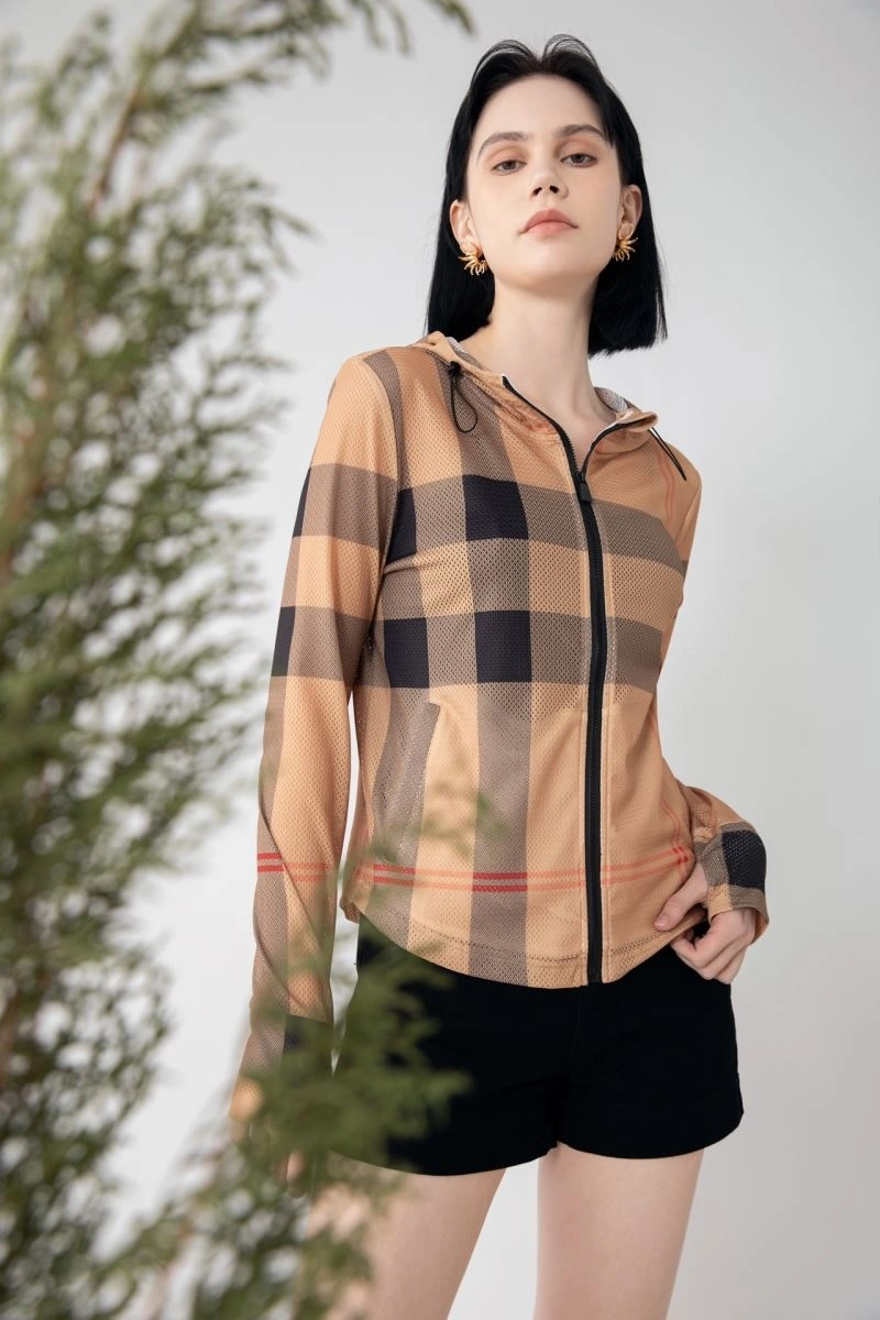 Economical Burberry Outwear