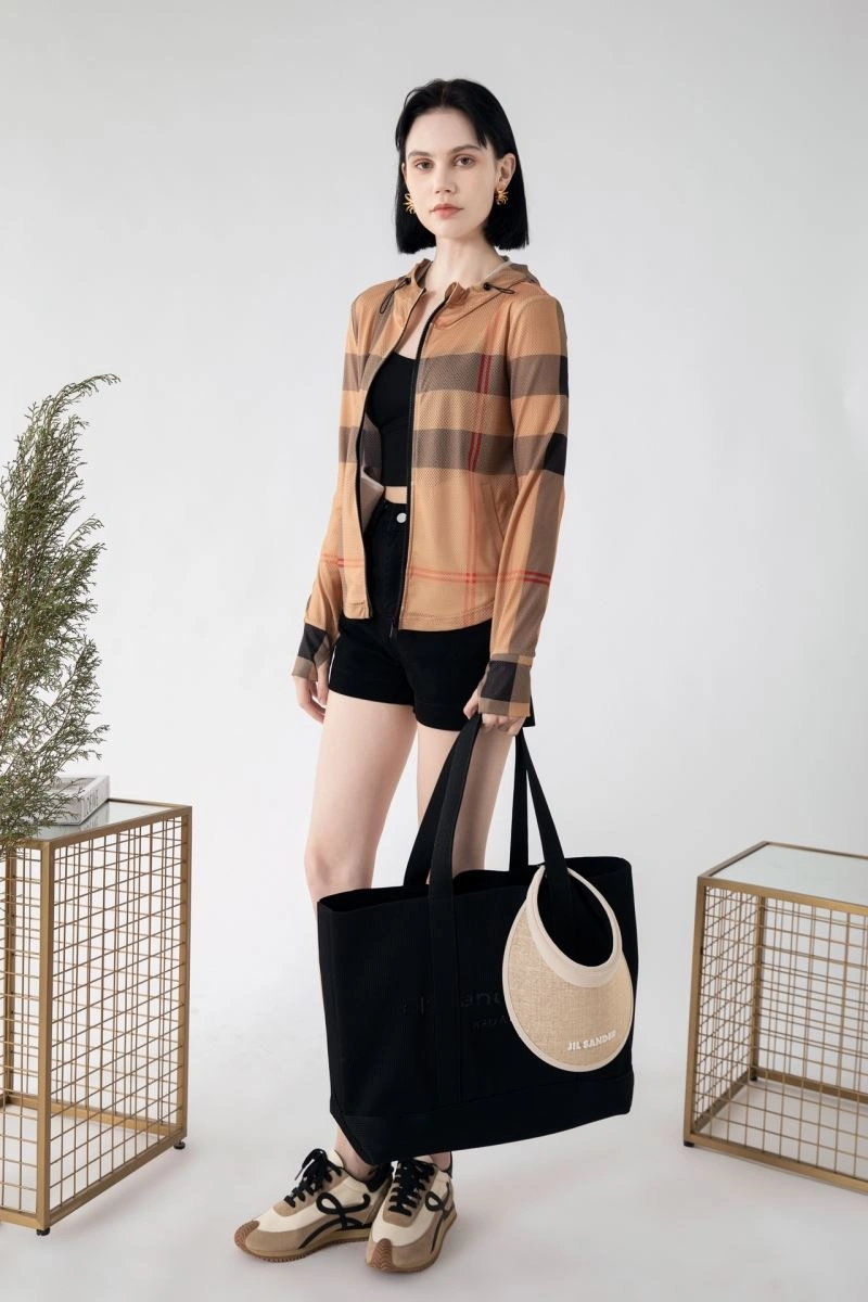 Economical Burberry Outwear