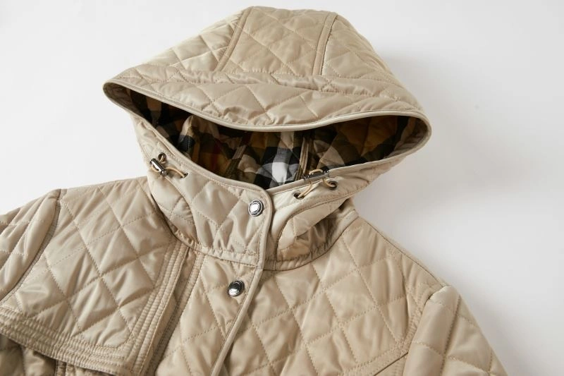 Low-cost Burberry Outwear