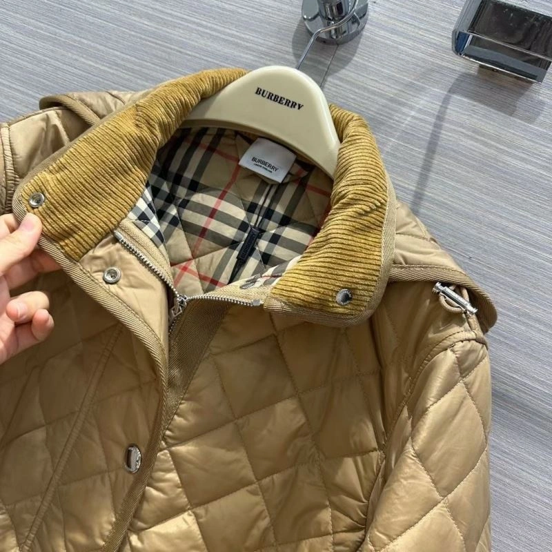 Discounted Burberry Outwear