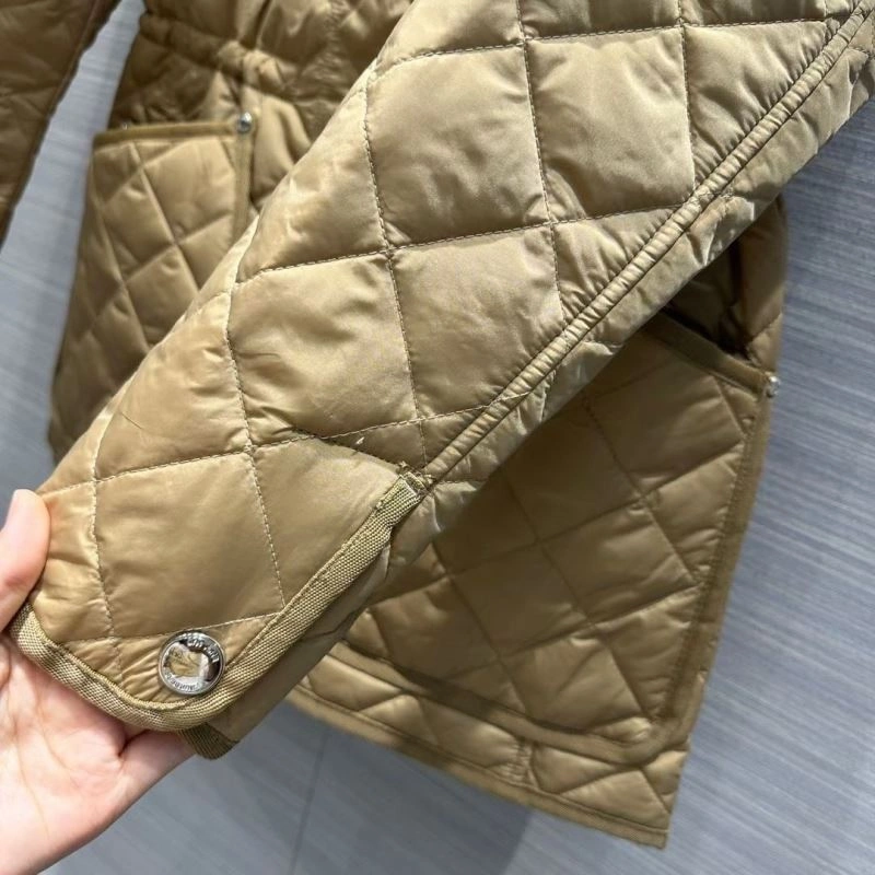 Discounted Burberry Outwear