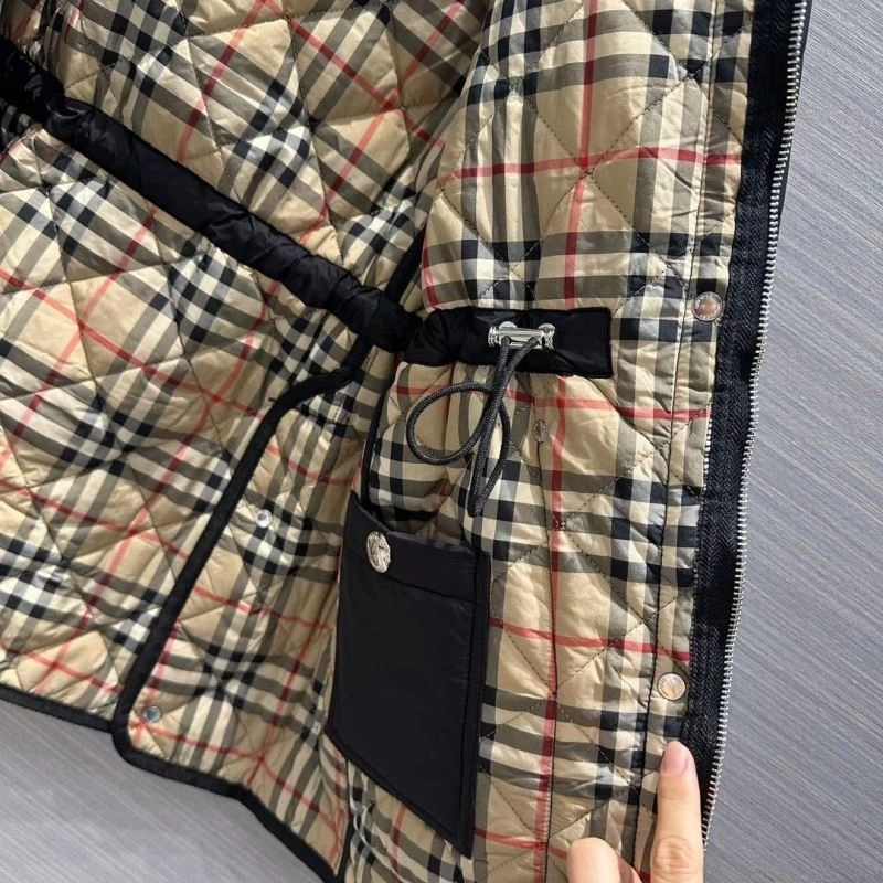 Top match Burberry Outwear