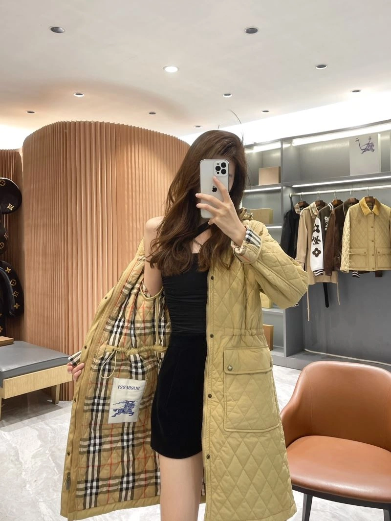 High accuracy Burberry Outwear