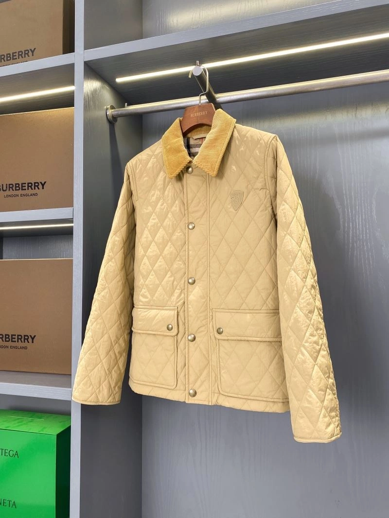 Low-cost Burberry Outwear