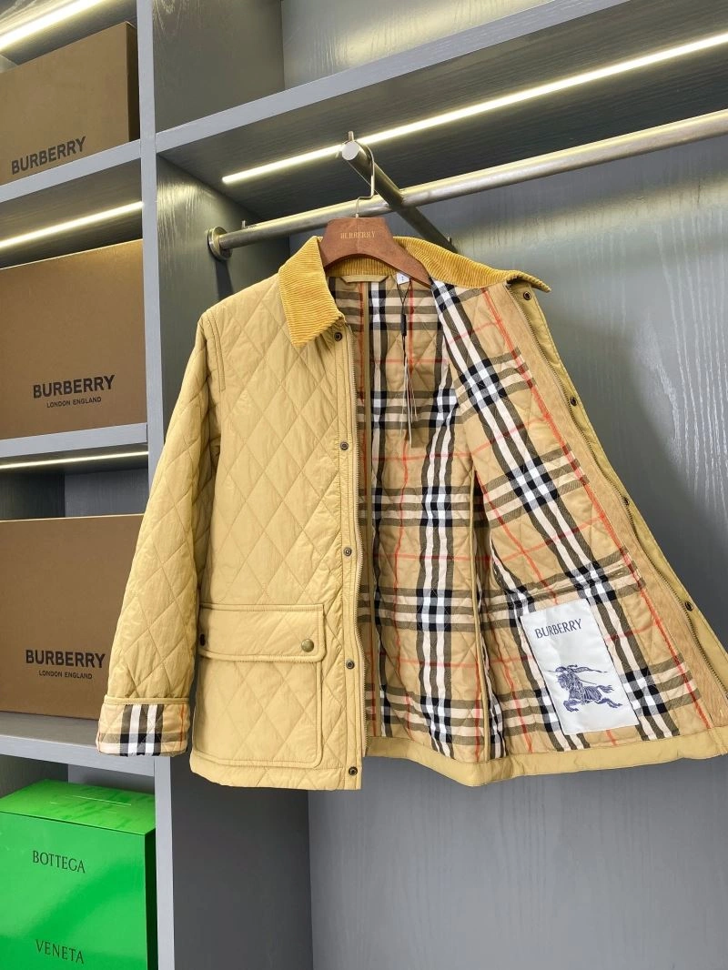 Low-cost Burberry Outwear