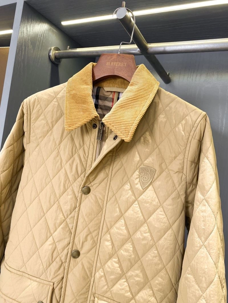 Low-cost Burberry Outwear