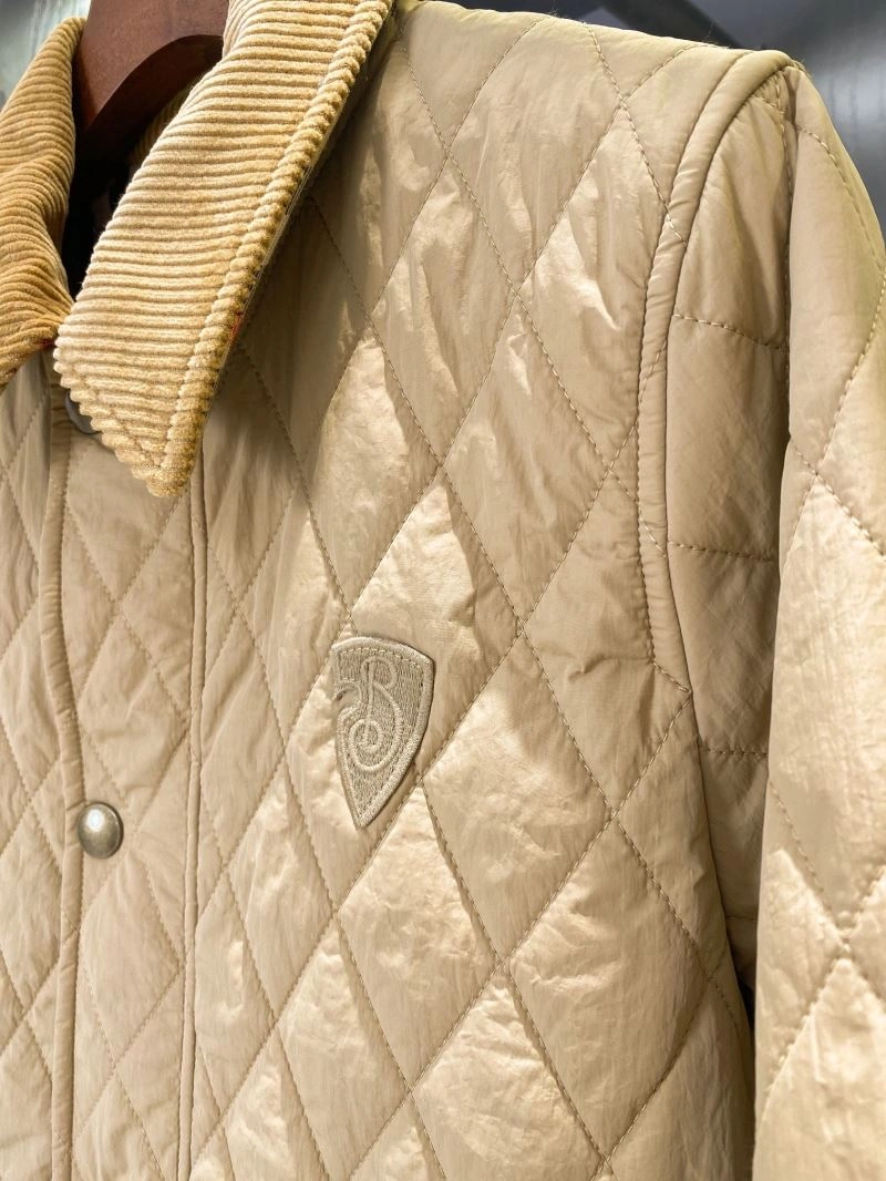 Low-cost Burberry Outwear