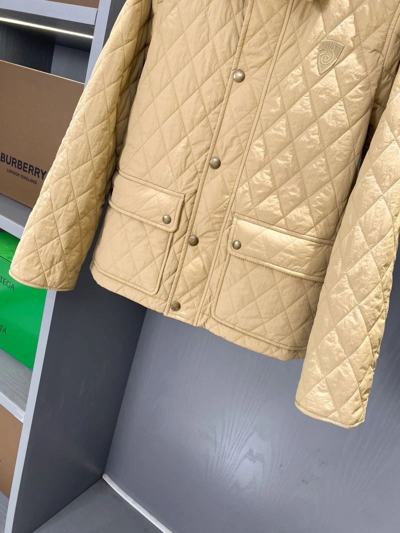 Low-cost Burberry Outwear