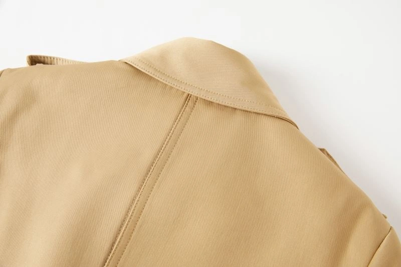 Bargain Burberry Outwear