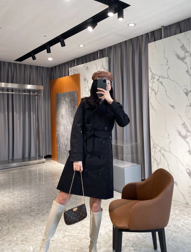 Legit Burberry Outwear